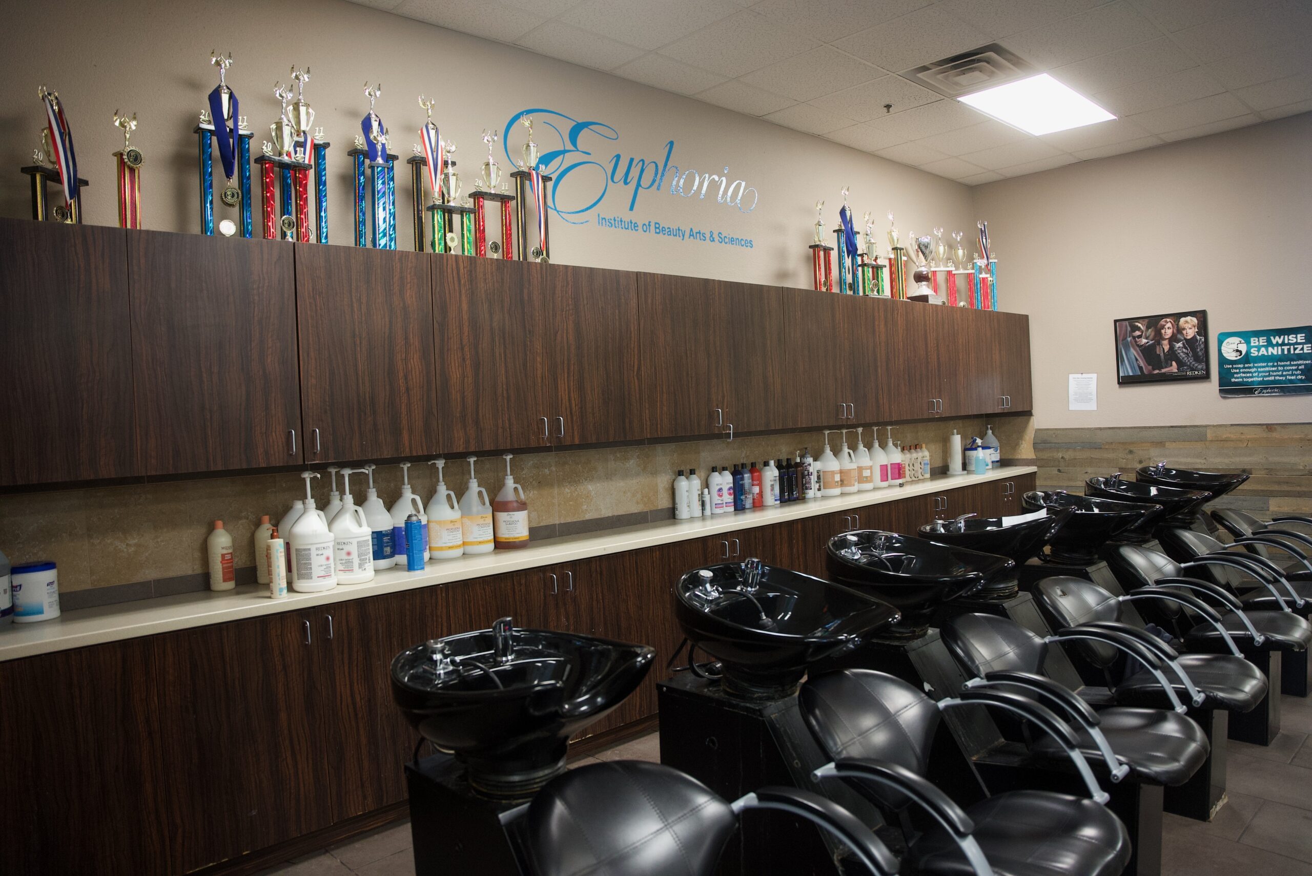 Student Salon Clinic - Euphoria Institute